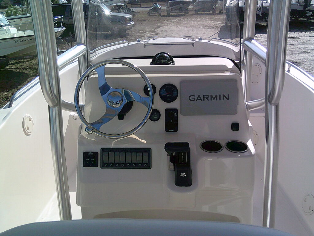 20ft Grady White 209 Escape 2000 / New 2025 200HP Suzuki / 2007 Trailer ...